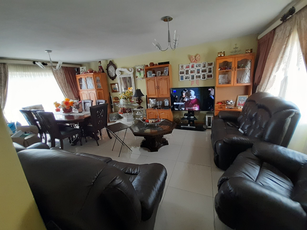3 Bedroom Apartment in Club View, K... - #RL893201 Just Property