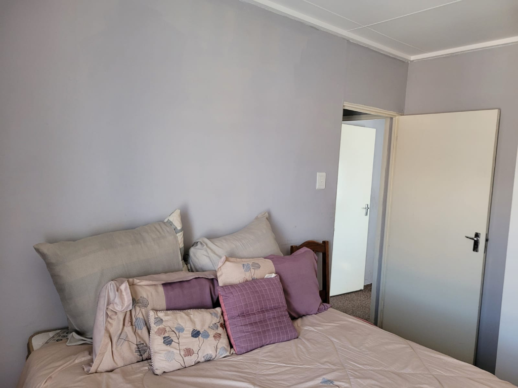 2 Bedroom Duplex in Walmer Link, Po... - #RL910441 Just Property